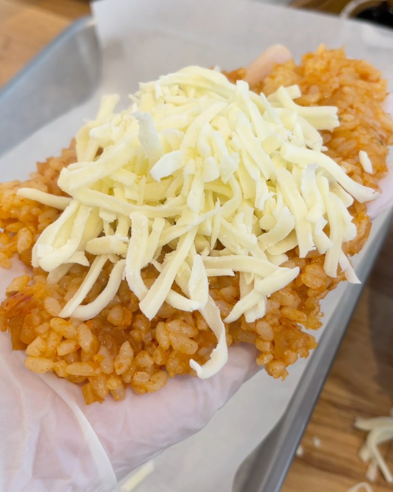 Kimchi Cheese Rice Balls - Doobydobap