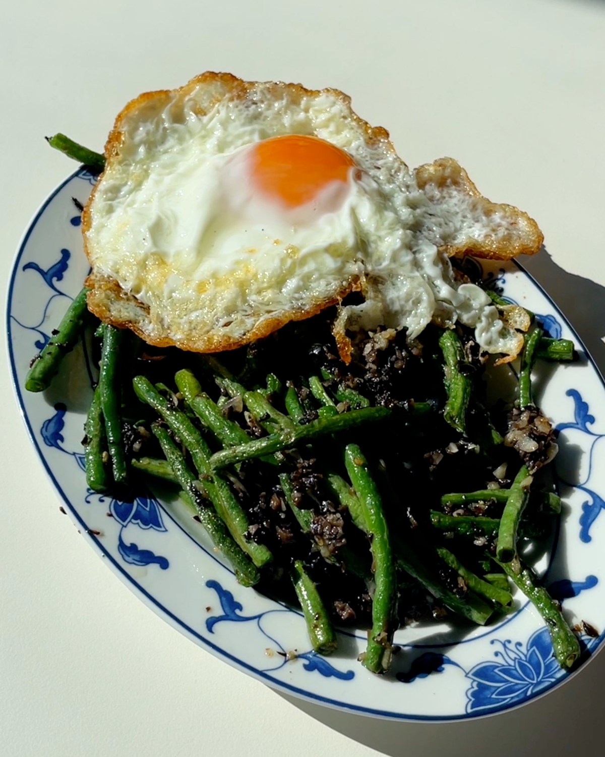 Blistered Garlic Olive Long Beans - Doobydobap